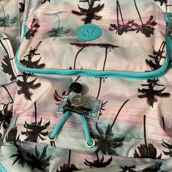 Lesportsac | Bags | New With Tag Shadow Palm Print City Pack Backpack ...